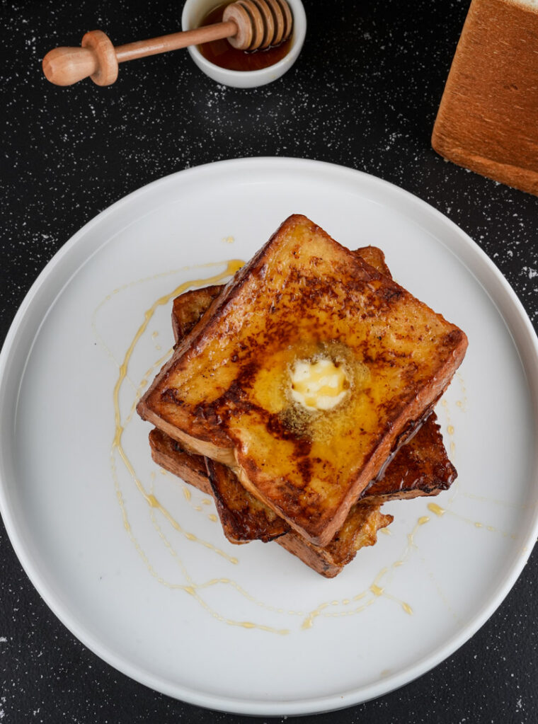 Classic French Toast with Honey & Cinnamon - Recipesh