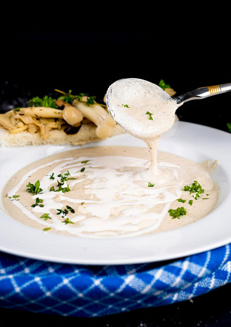 Easy Homemade Creamy Mushroom Soup Recipe