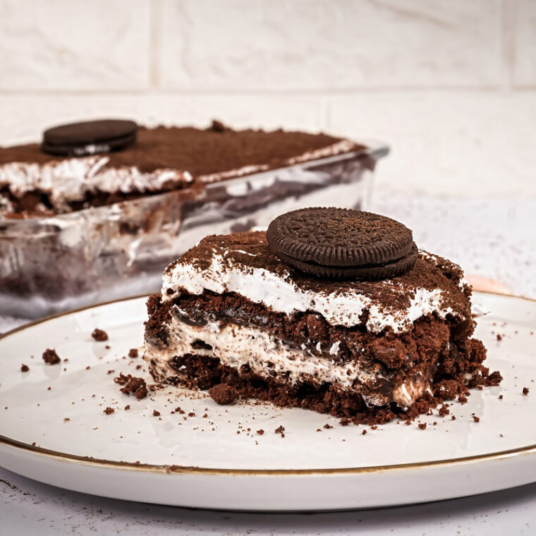 Best Oreo Lasagna (No-Bake Dessert Idea) - Recipesh