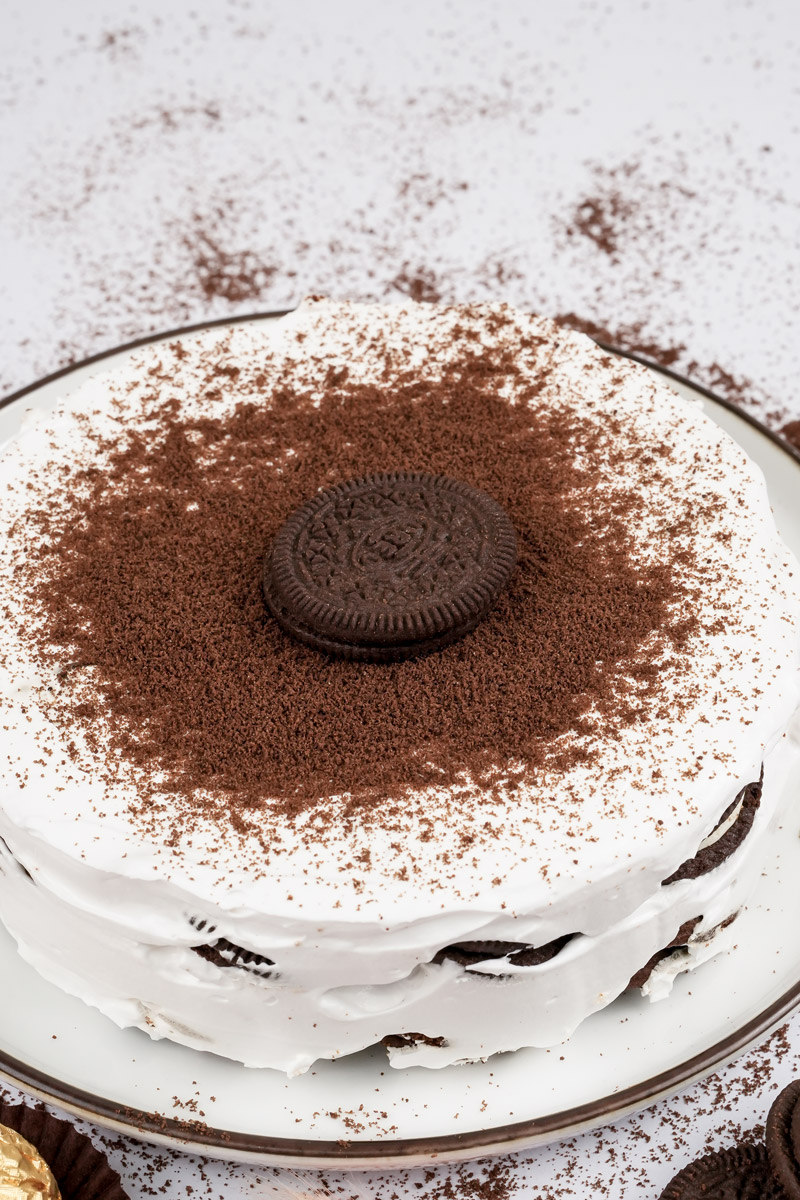 Easy 4-Ingredient Oreo Icebox Cake - Recipesh