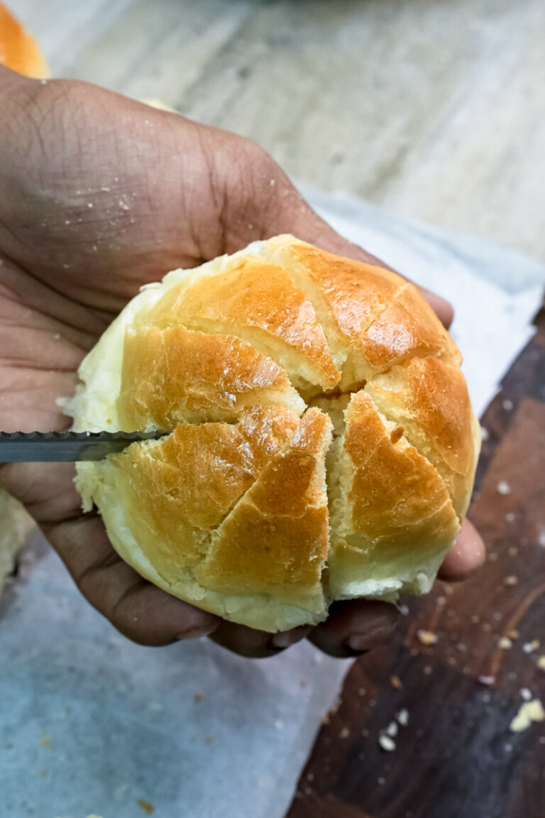 Easy Korean Cream Cheese Garlic Buns Recipe - Recipesh