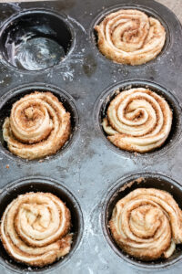 Flaky Homemade Cruffin Recipe (Step-by-Step) - Recipesh